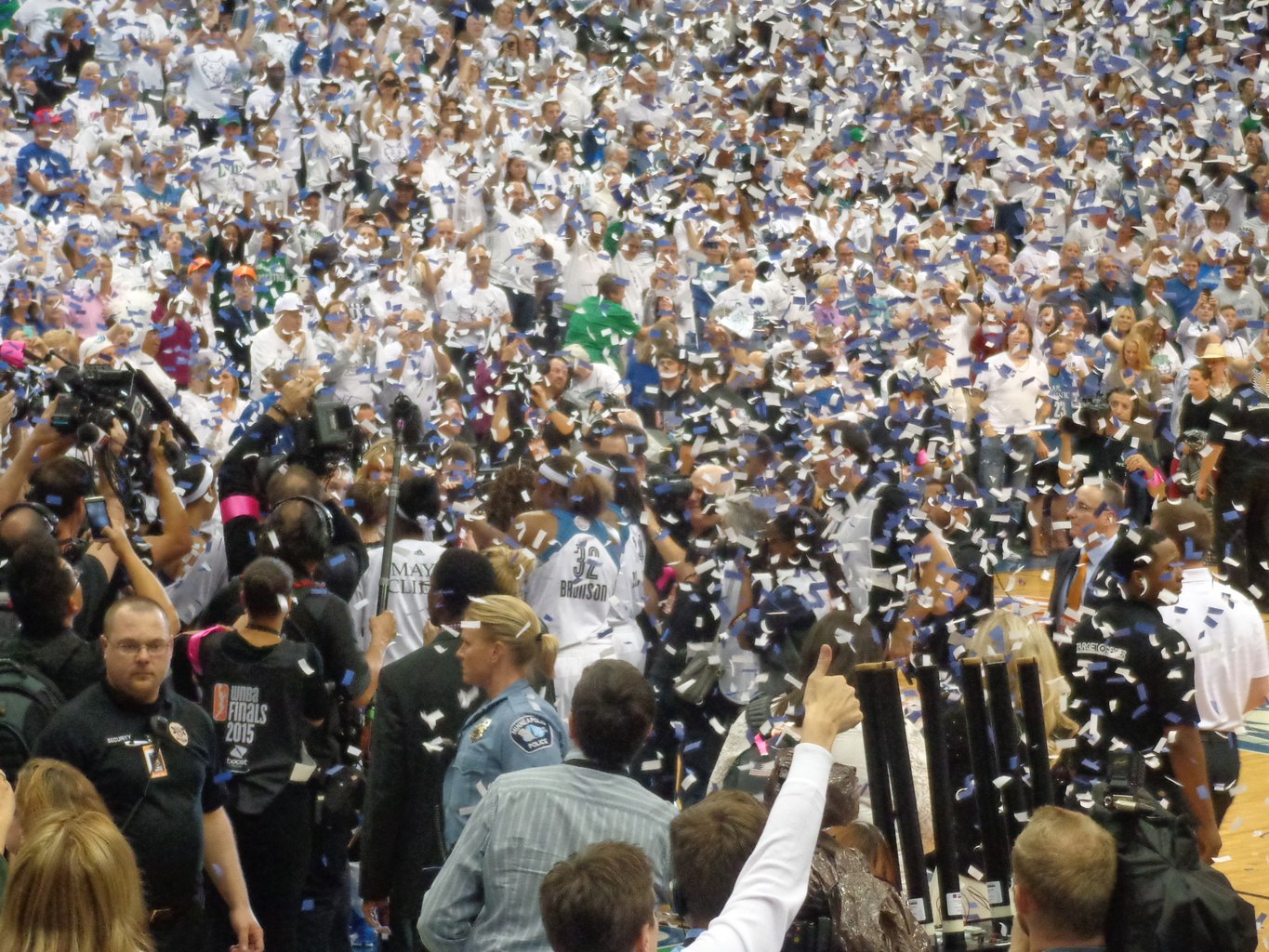 WNBA Dispatch | Lynx win third championship title – Minnesota Spokesman ...