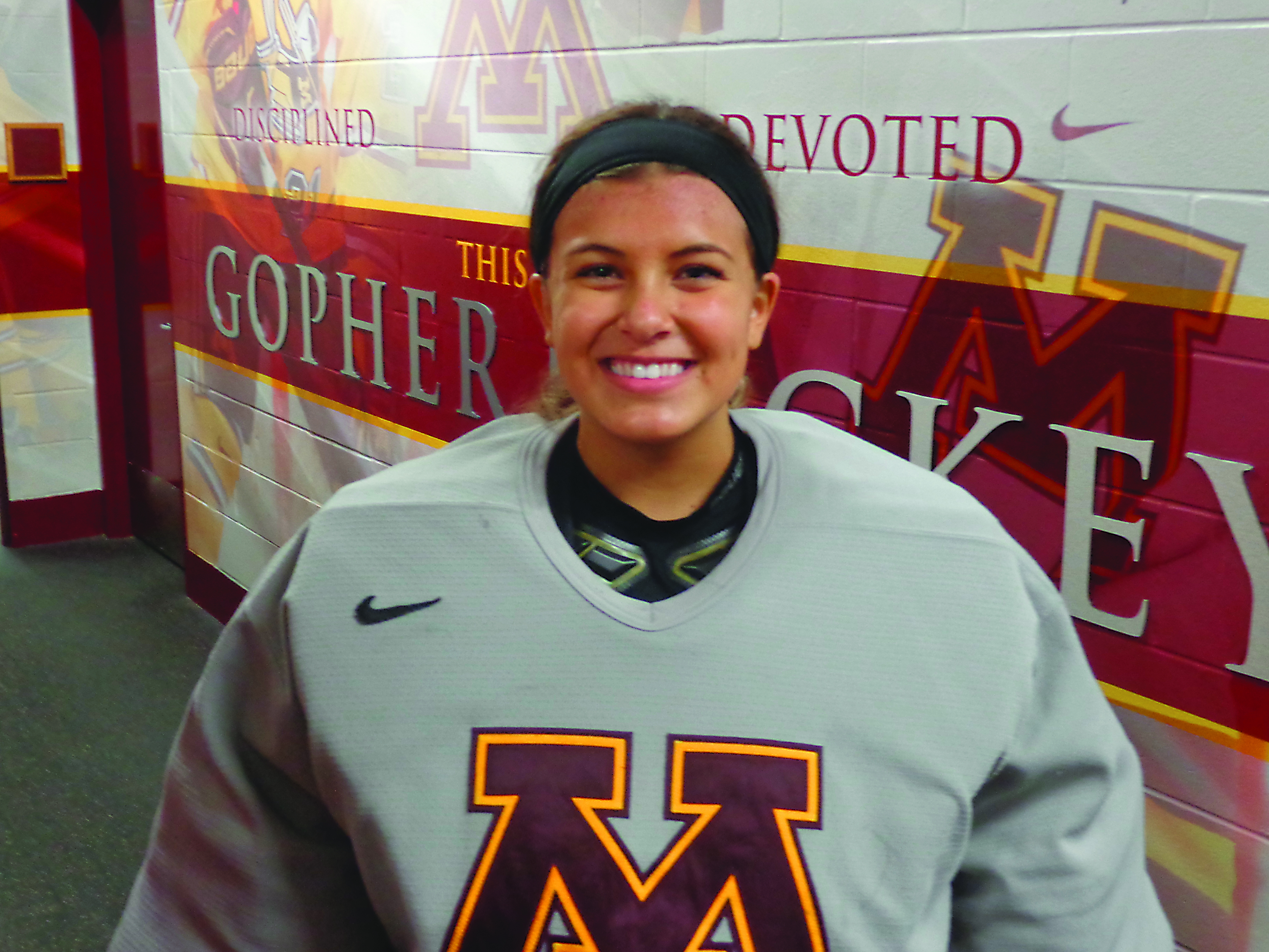Gopher ‘family’ suits freshman goalie just fine | Minnesota Spokesman ...
