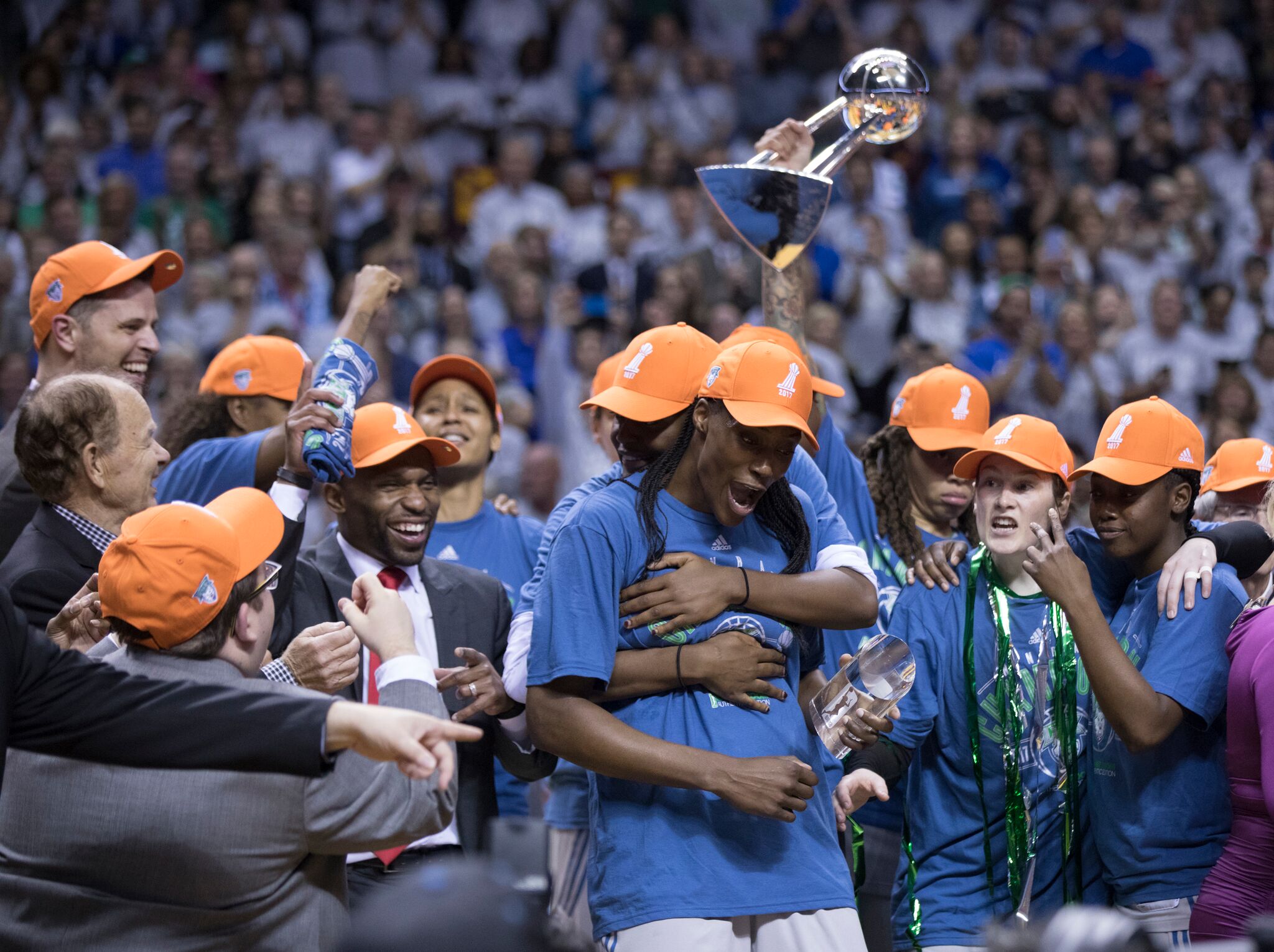Photo gallery | Lynx victorious over Sparks, win fourth title ...