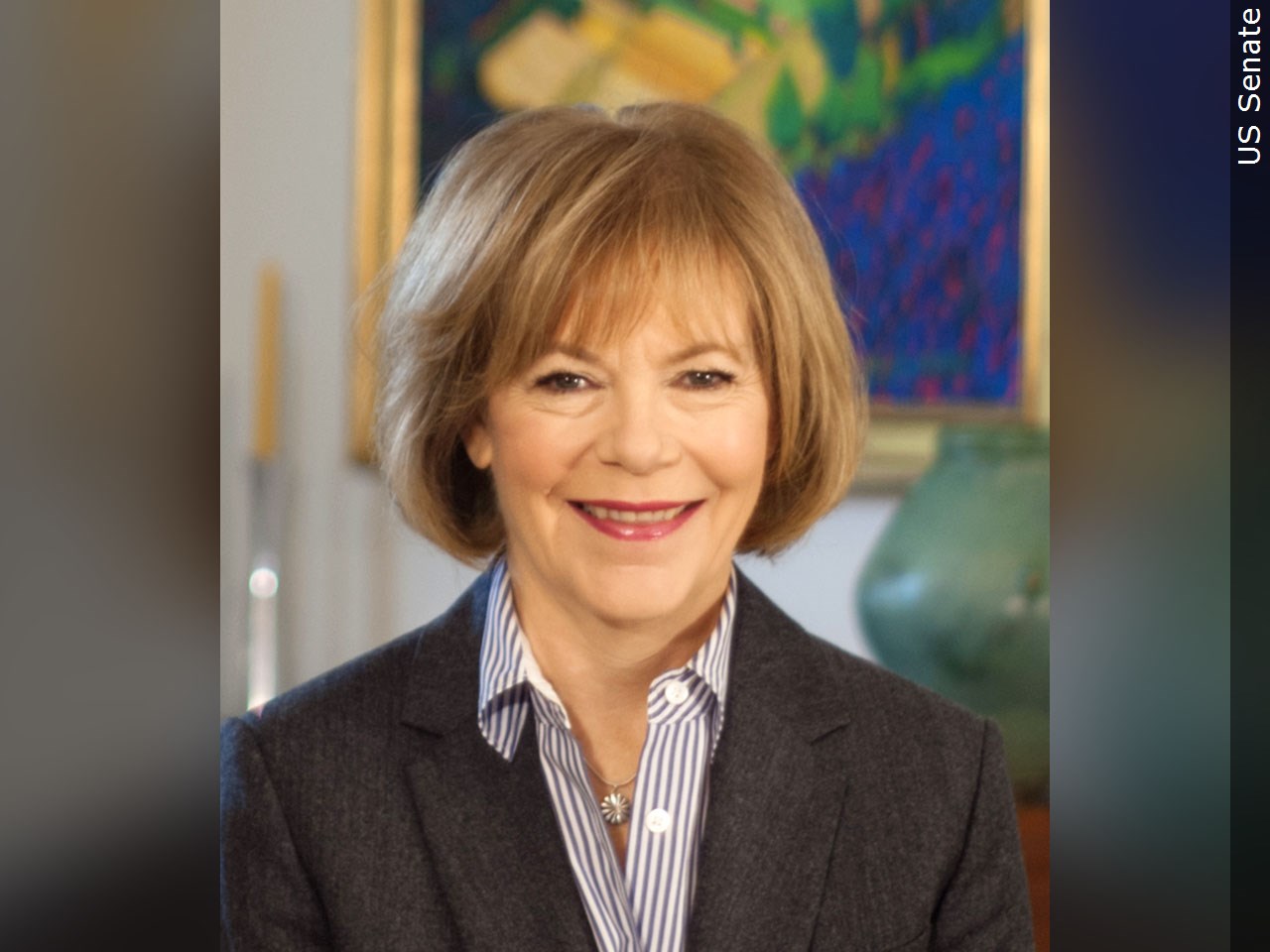 Sen. Tina Smith leads charge for national Juneteenth holiday ...
