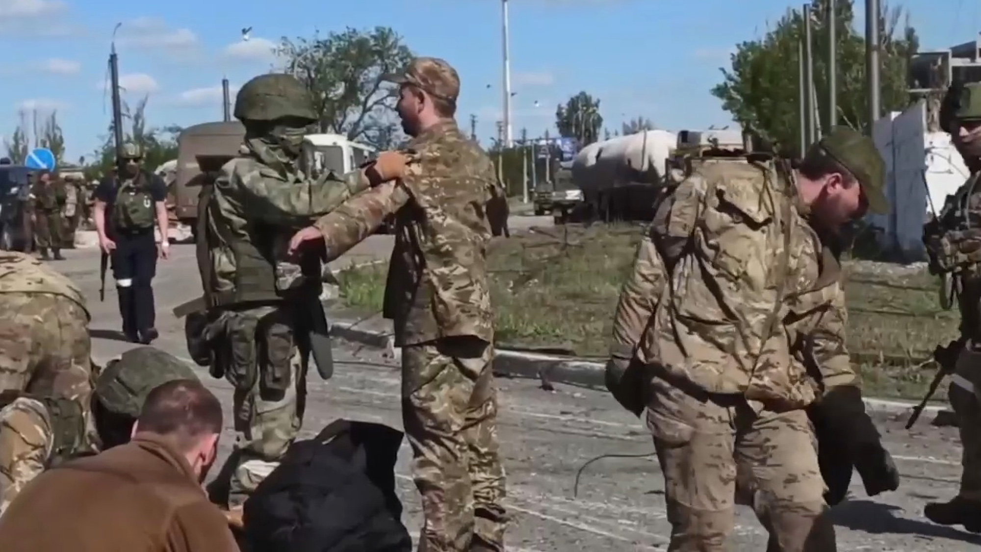 VIDEO: War In Ukraine: Russia Claims 265 Azov Fighters Surrender At ...