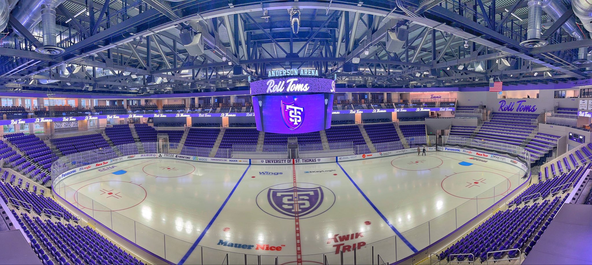 St. Thomas opens Lee & Penny Anderson Arena for DI debut
